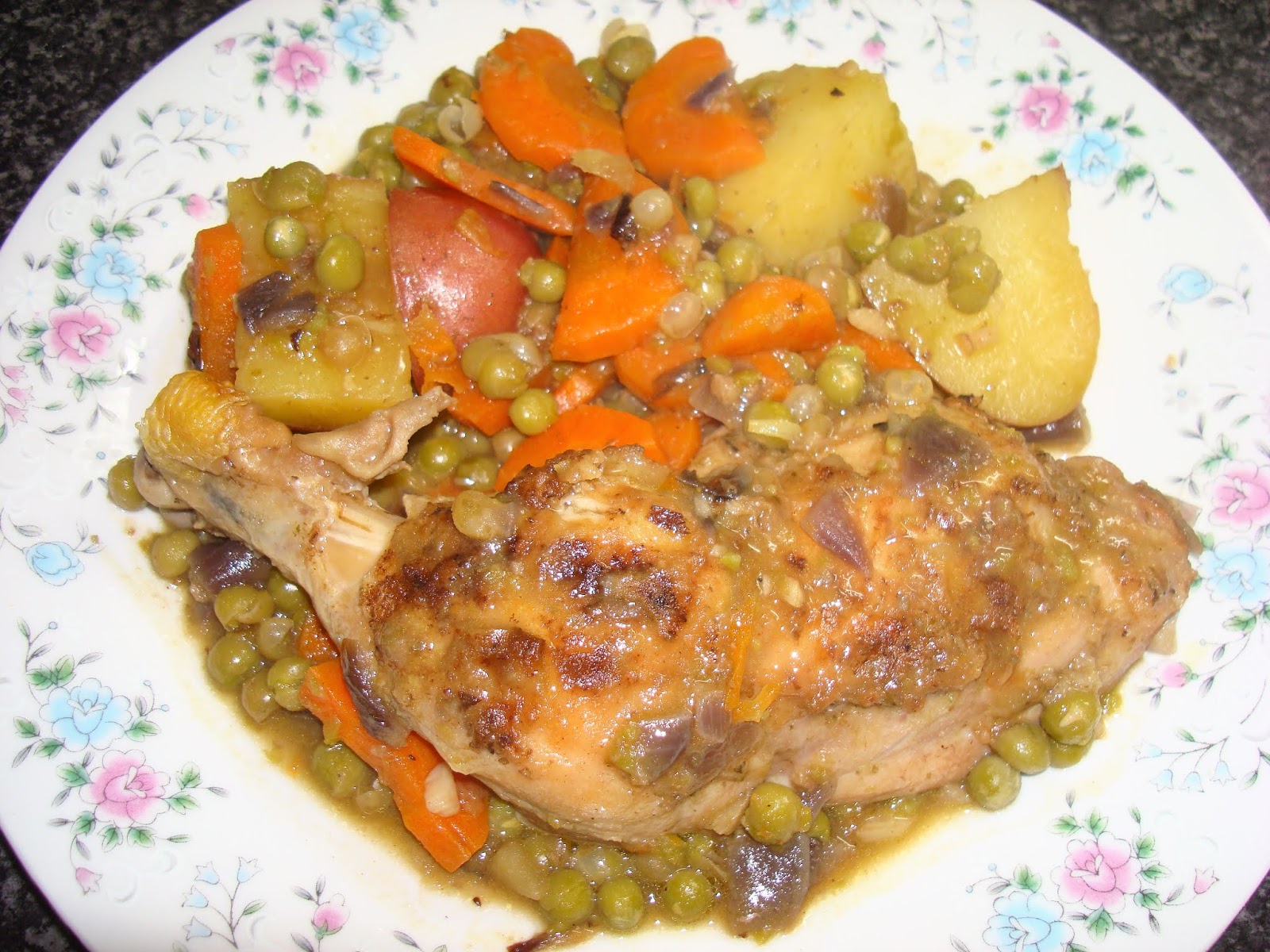 LA COCINA DEL POLLO: TRUTROS DE POLLO ARVEJADO