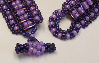 Reader Question : How to Make a Toggle Clasp? / The Beading Gem