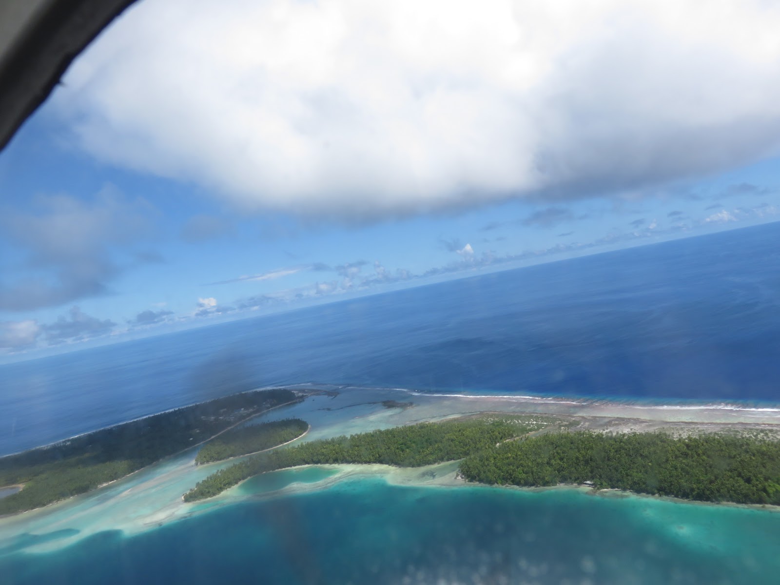 Postcards A world Travelogue: Cook Islands - Manihiki