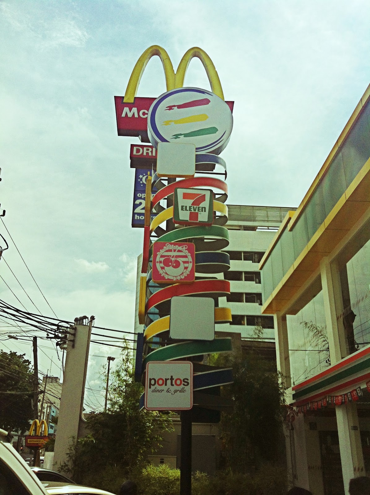 A Happy Monster's Story: 7-Eleven Escario Cebu opens on 7/11