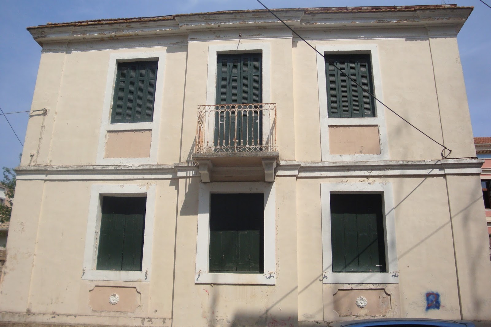 Συλλέκτες ακροκεράμων.: ΝΕΟΚΛΑΣΣΙΚΑ ΚΤΙΡΙΑ ΑΠΟ ΤΗΝ ΚΕΡΚΥΡΑ