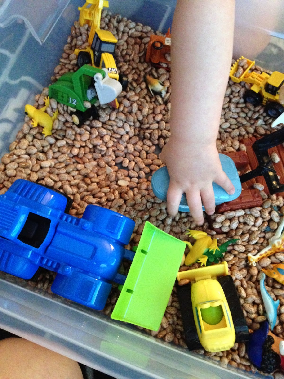 Simple Things, Sweet Life: Dried Beans + Low Plastic Bin = HOURS of Fun ...