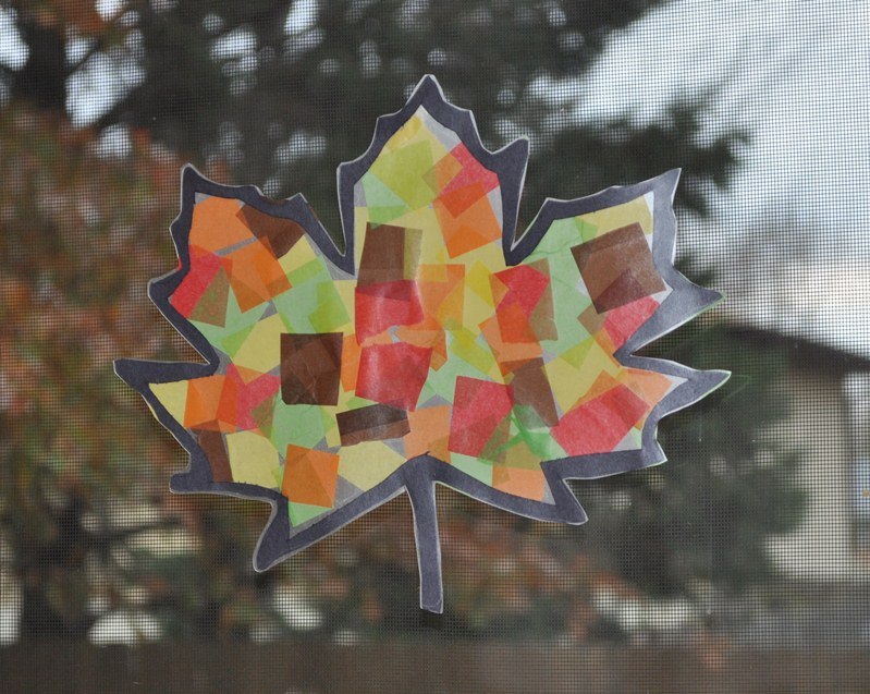 Memorizing the Moments: Window Leaf Craft