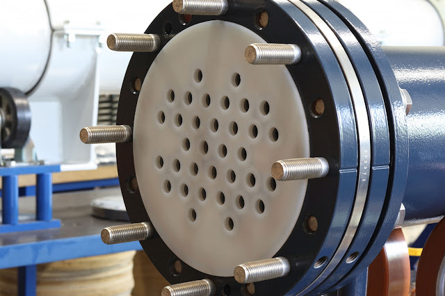 Silicon carbide shell and tube heat exchangers