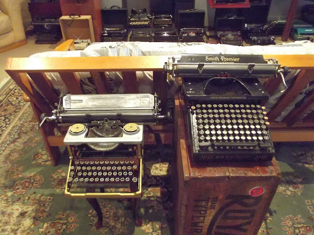 oz.Typewriter: Typewriters on Display