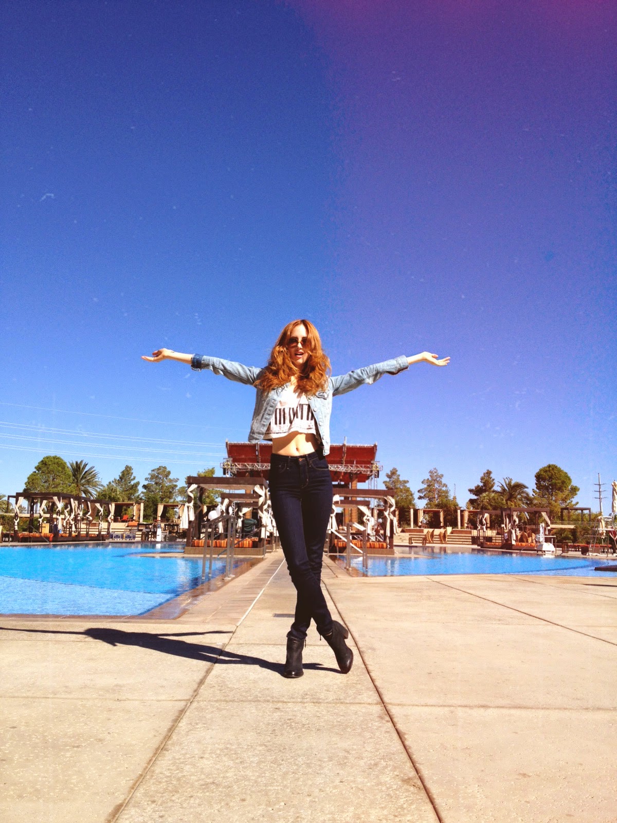 Faith Picozzi: Behinds the Scenes & Selfies :)