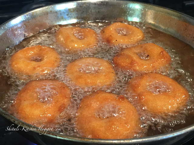 Shital's-Kitchen: Medu Wada