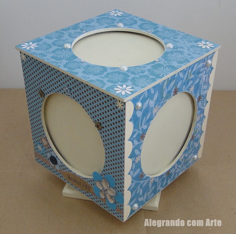 Alegrando com arte: Cubo em mdf para fotos