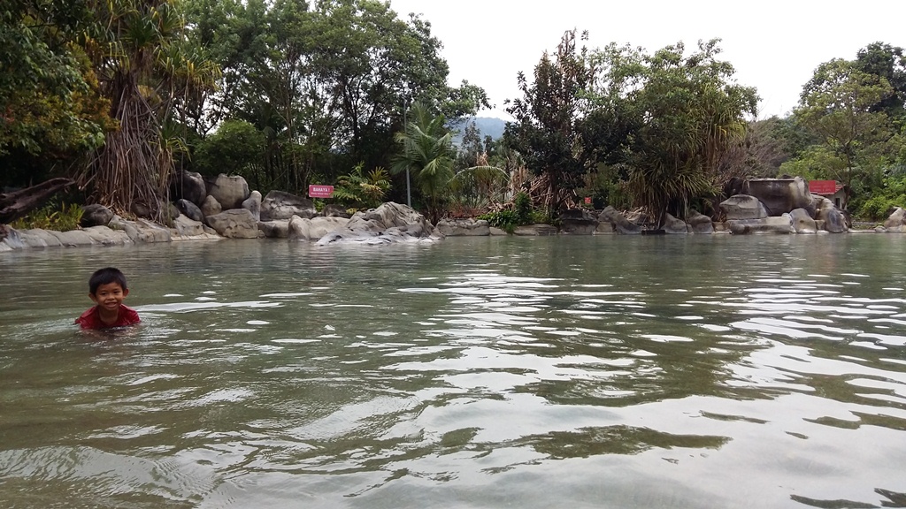 TRAVELOG: FELDA RESIDENCE HOT SPRINGS SUNGAI KLAH PERAK : Jom Mandi ...