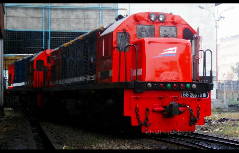 Kmlpratama Blog: Daftar Seri Lokomotif Diesel di Indonesia (1)