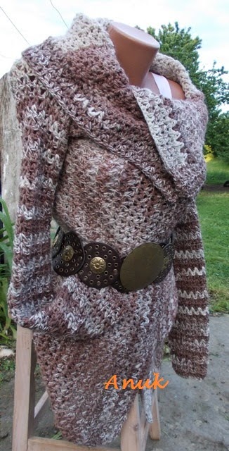 Anukdesign-crosetate: Cardigan crosetat cu guler amplu