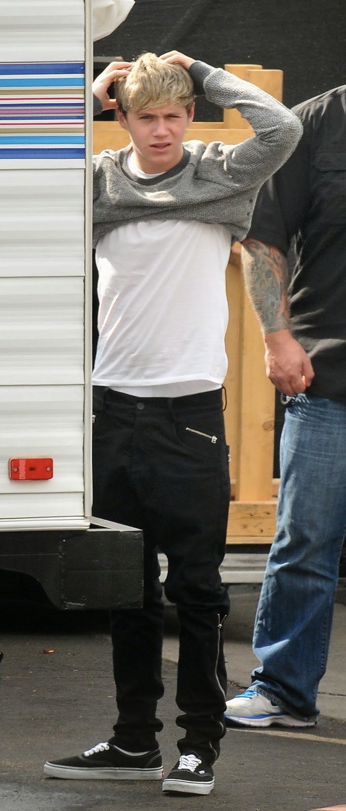 Celeb Saggers: One Direction Sagging While Playing Football