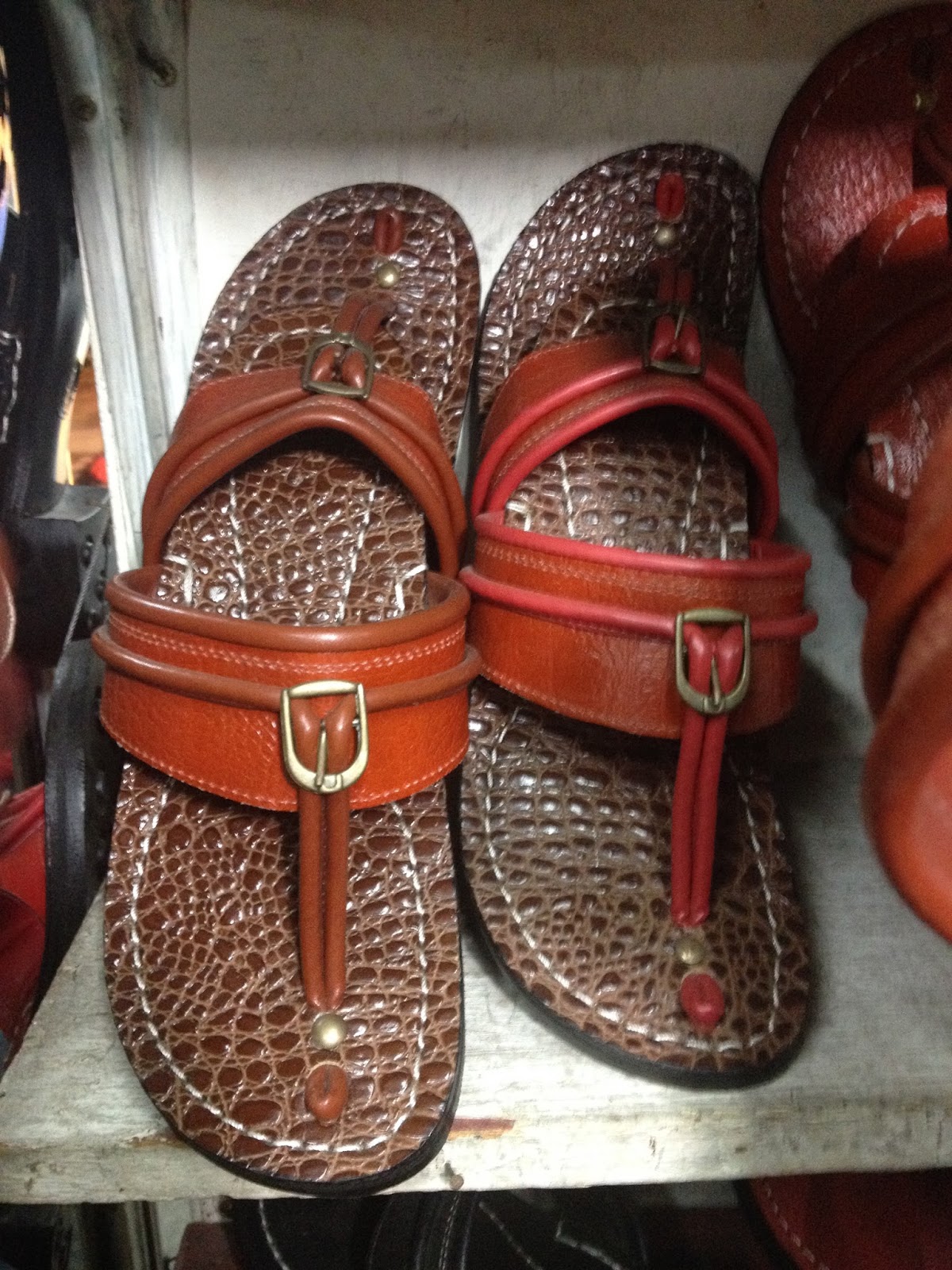 LUQ KRAF & BIZZ: Selipar Capal