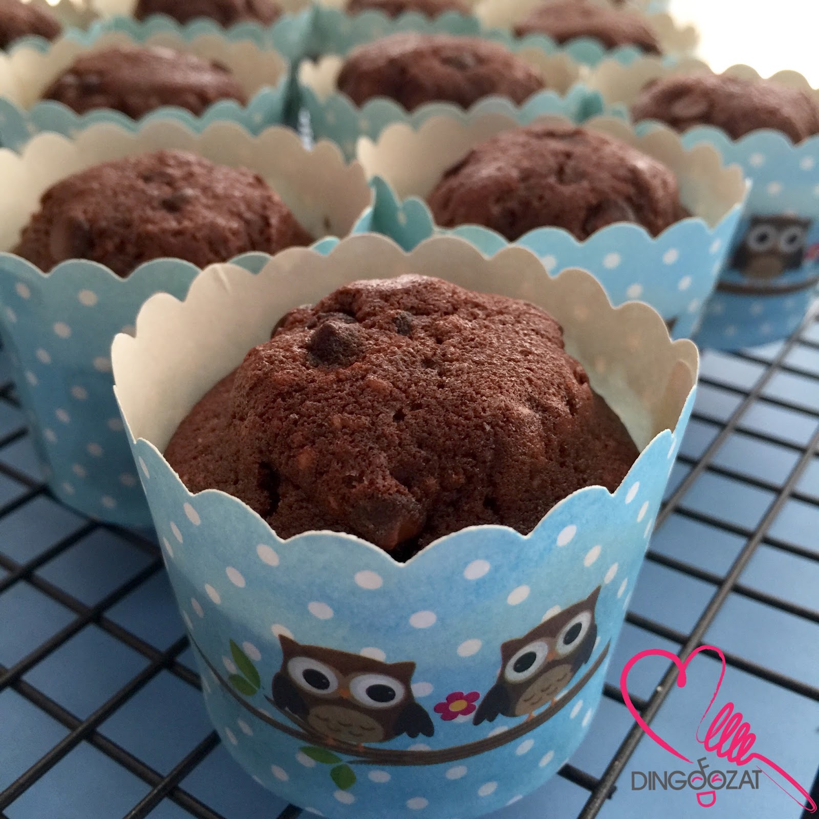 Miki's Food Archives : Moist Chocolate Muffin (banana milk flavour ...