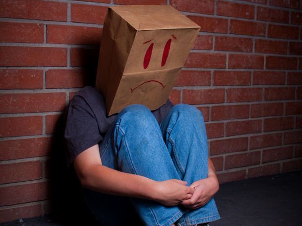 una sociedad acomplejada: sociedad acomplejada