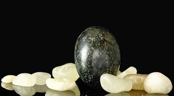 Jenis – Jenis Batu Badar Besi - Batu Permata