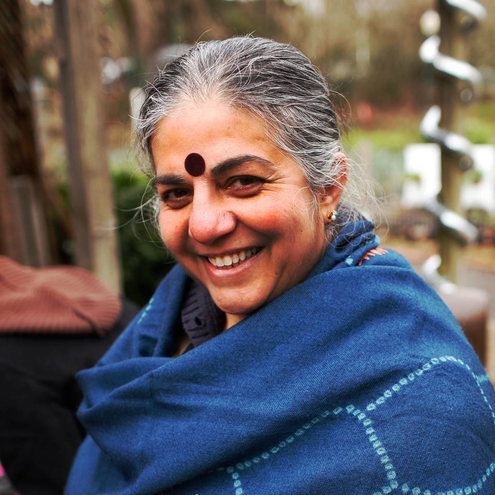 LA MIRADA ACTUAL: Vandana Shiva : Conferencia: Earth Democracy: A ...