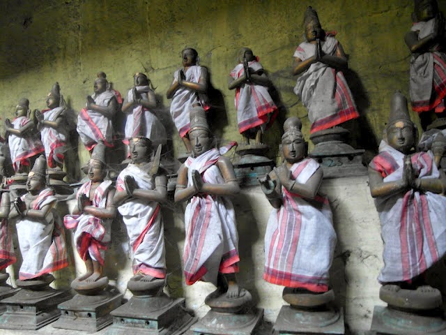 Native Charm: BEGINNINGS OF BHAKTI MOVEMENT