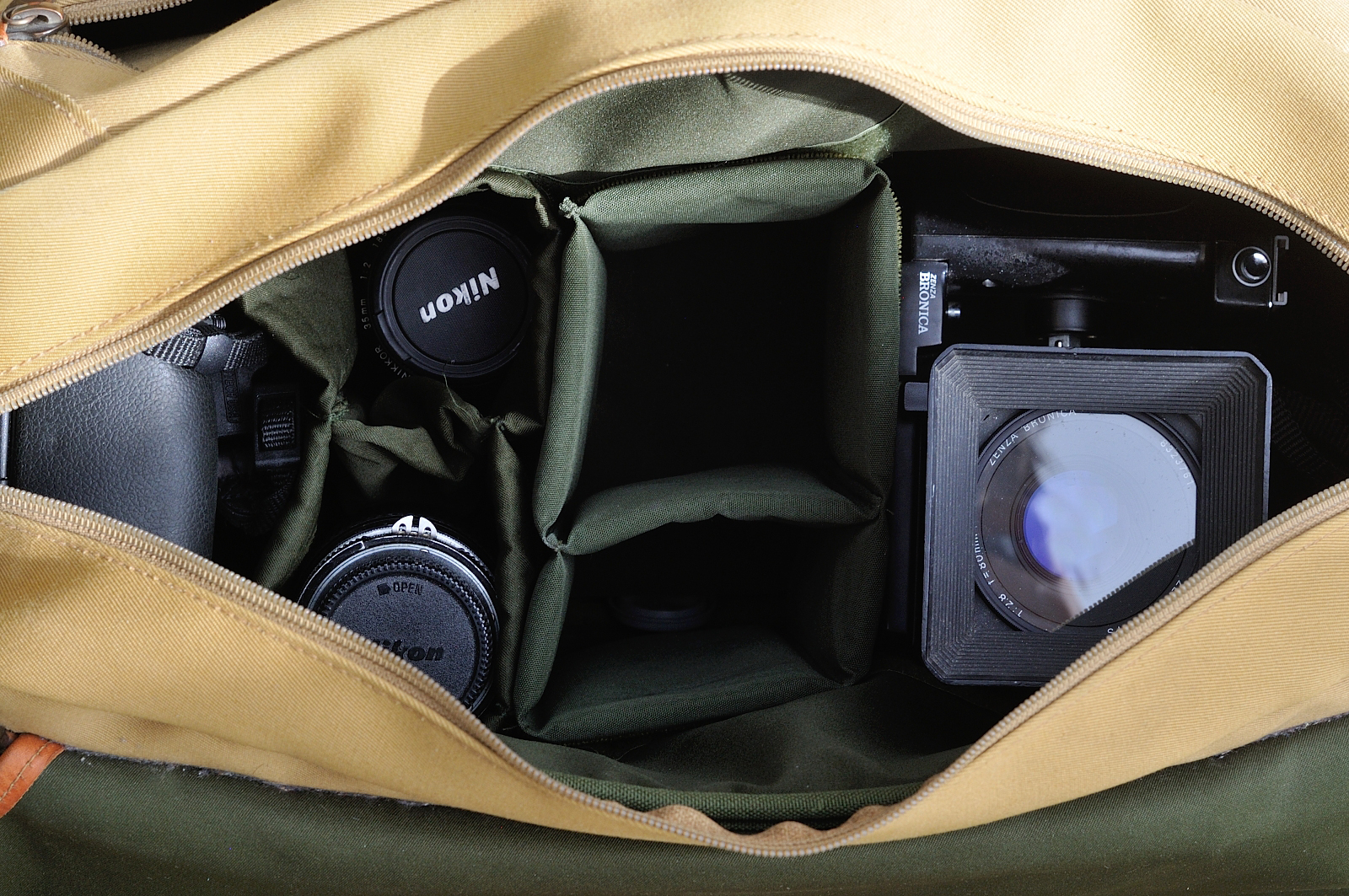 The Richard Flint Photography Blog: Review: Billingham 550