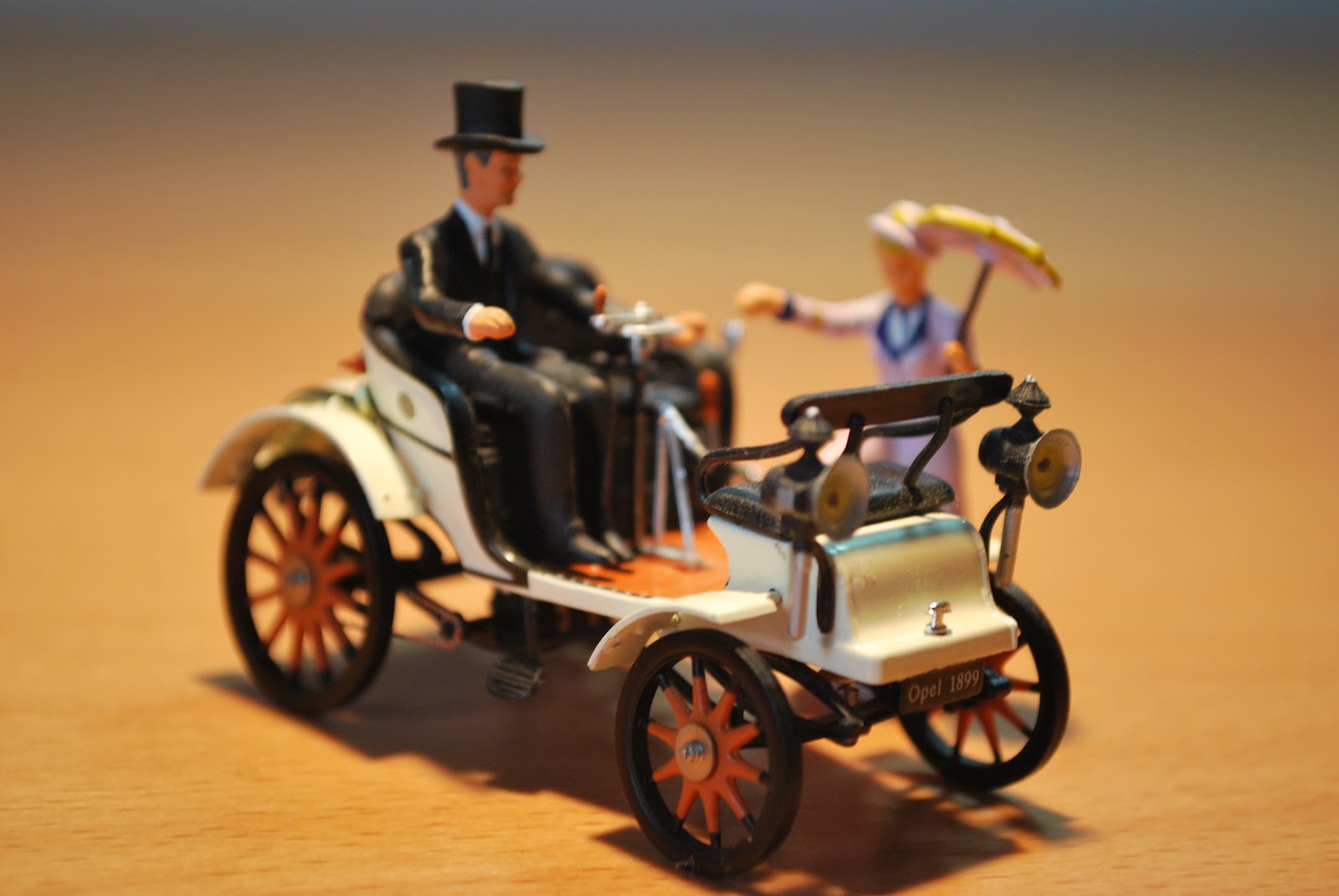 Oscar's Classic Model Cars Collection: 1899 Opel Lutzman
