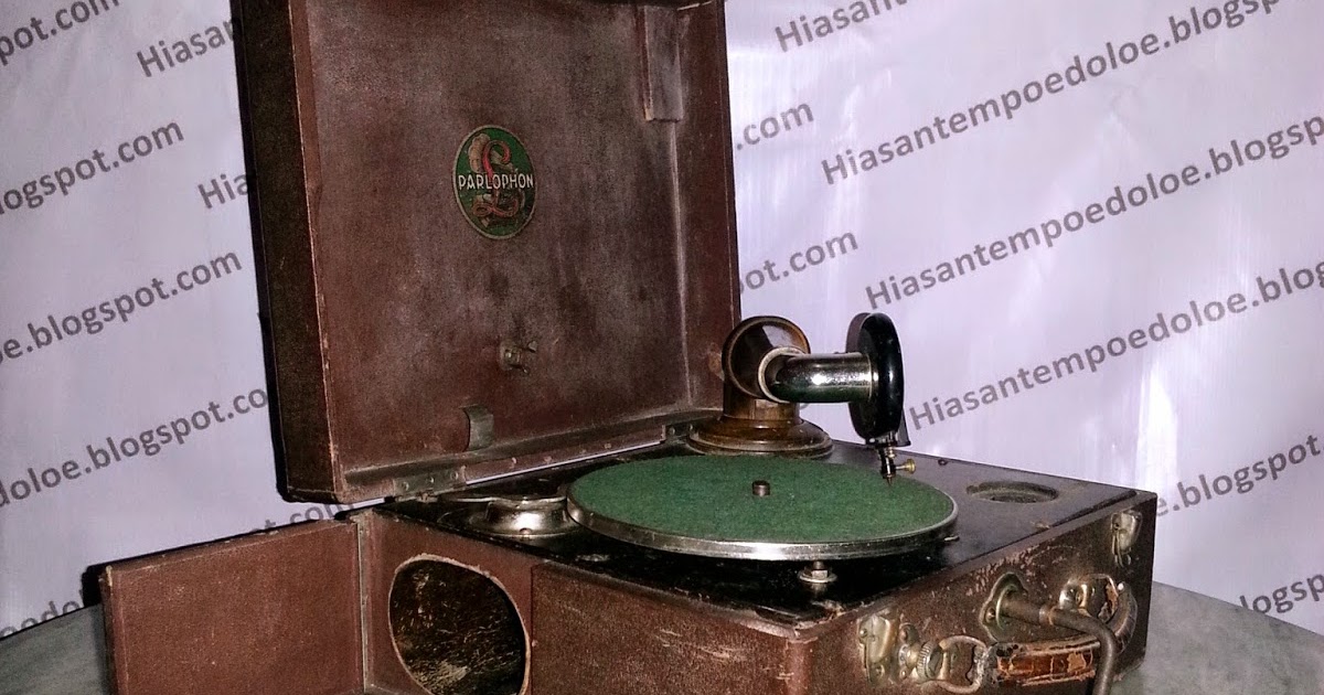 Hiasantempoedoloe&...: Gramophone Portable Parlophon Circa 1920 - 1930