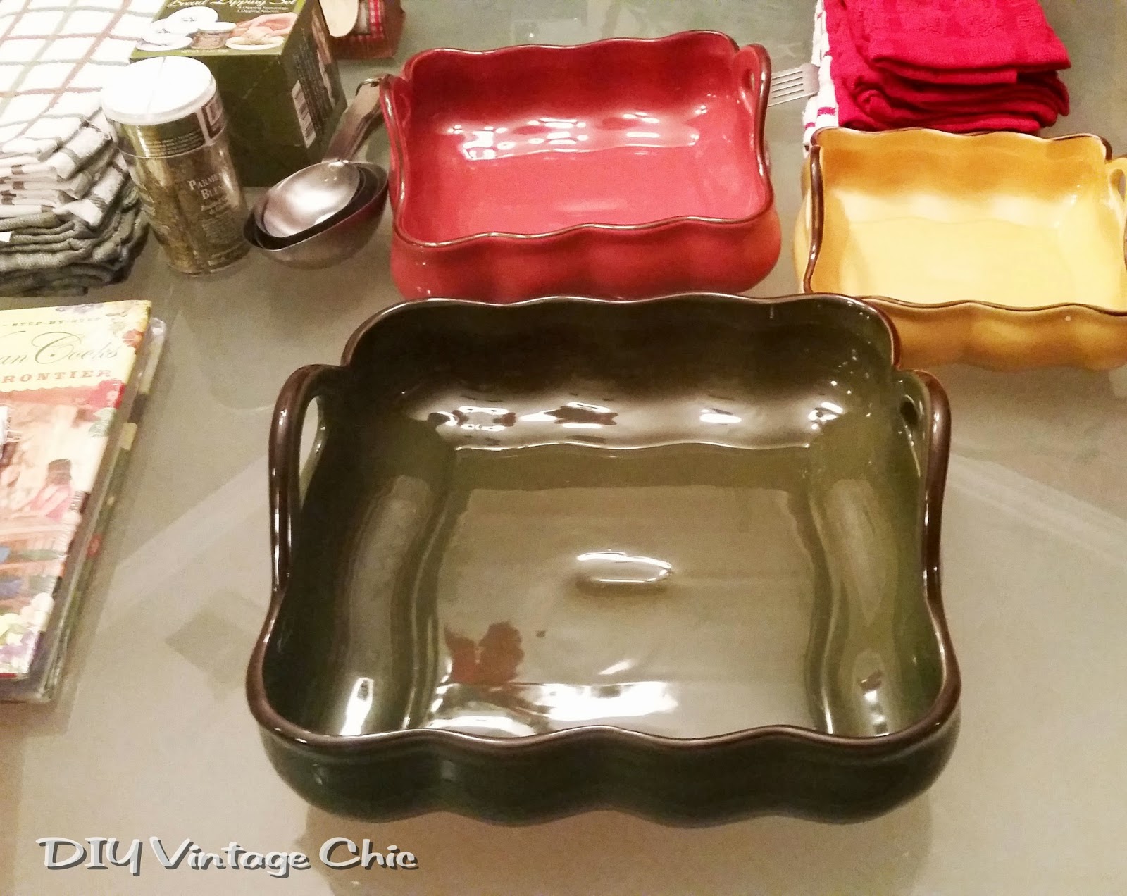 The Lakeside Collection Gift Basket