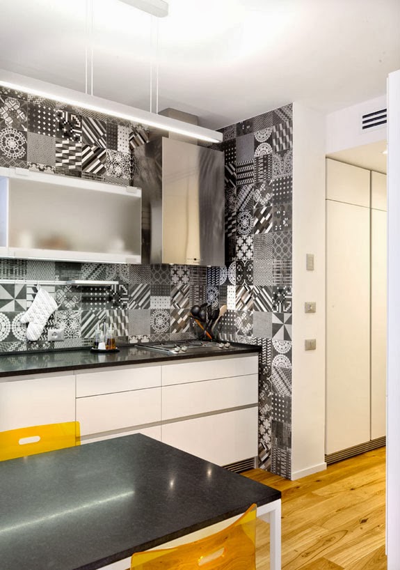 Quadrat: mosaicos en blanco y negro