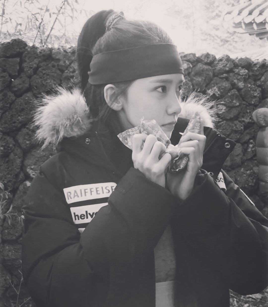 SNSD YoonA bids goodbye to her 'The King Loves' family - Wonderful ...