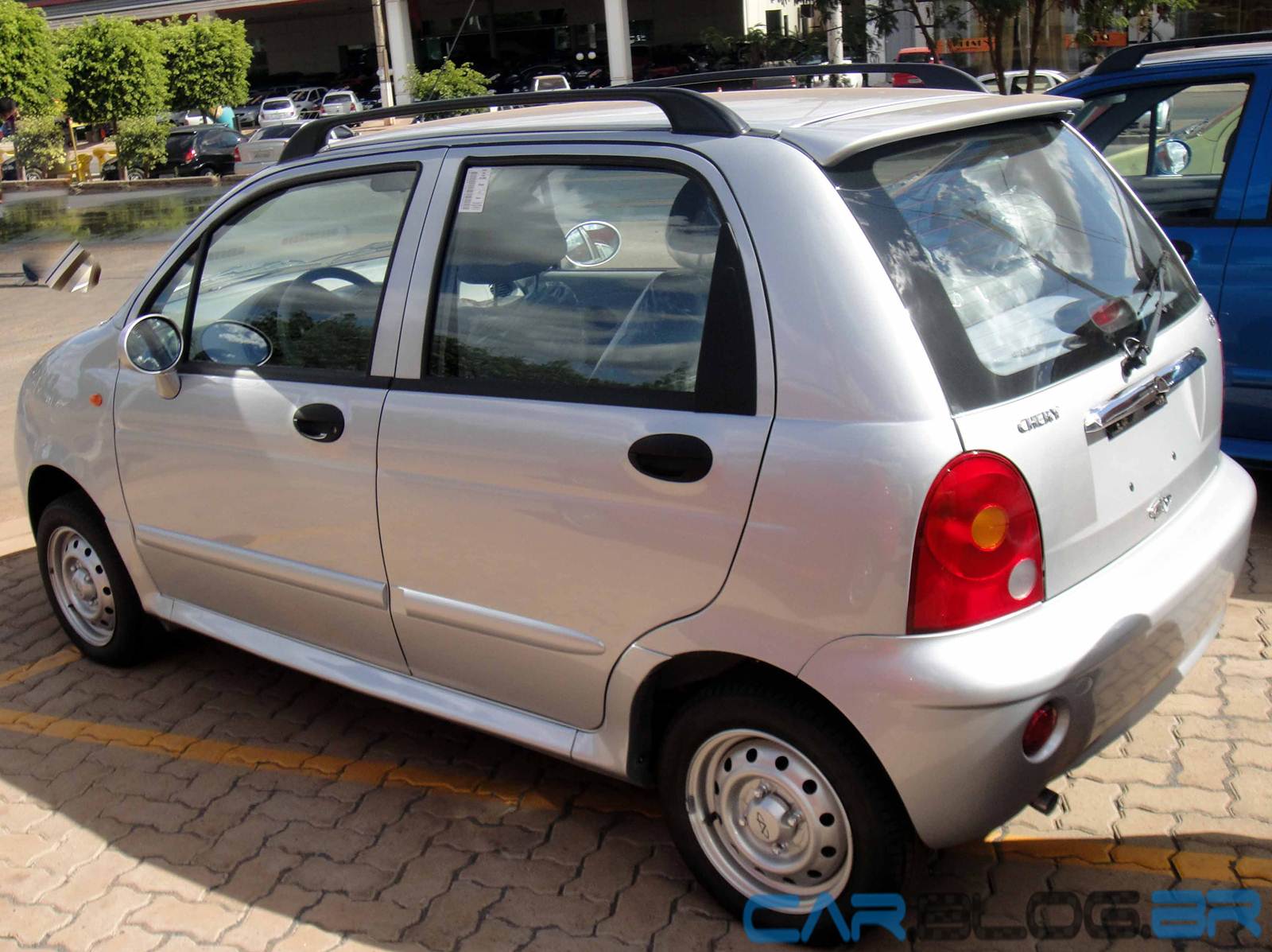 Chery QQ 2013: fotos, preço, consumo e ficha técnica e problemas