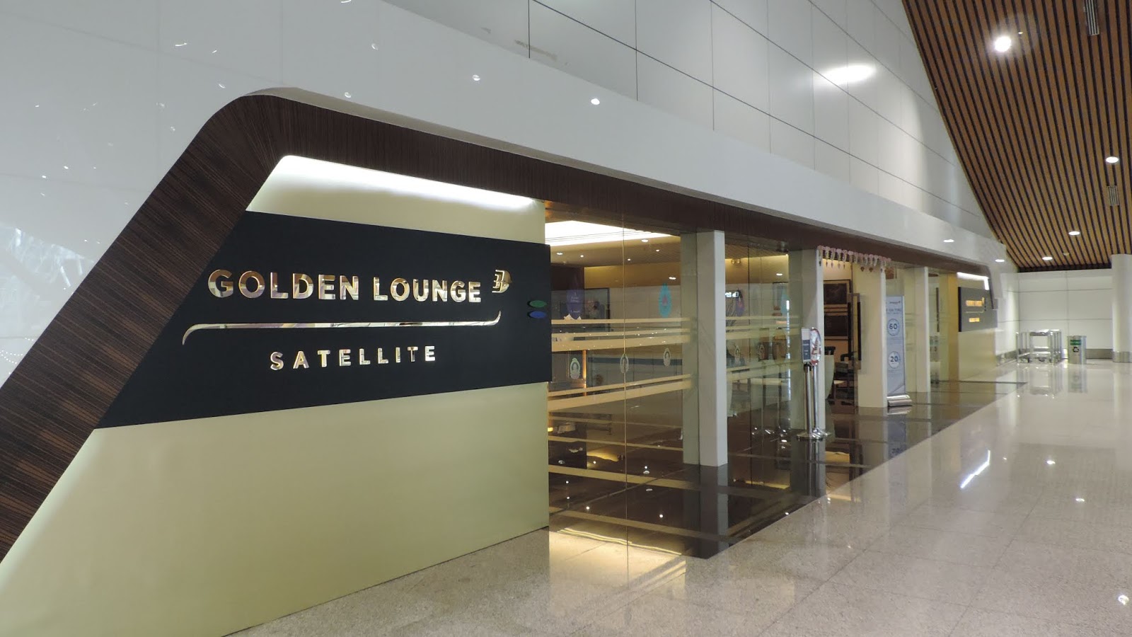 Photo Review: Malaysia Airlines Golden Lounge, Kuala Lumpur (KUL)