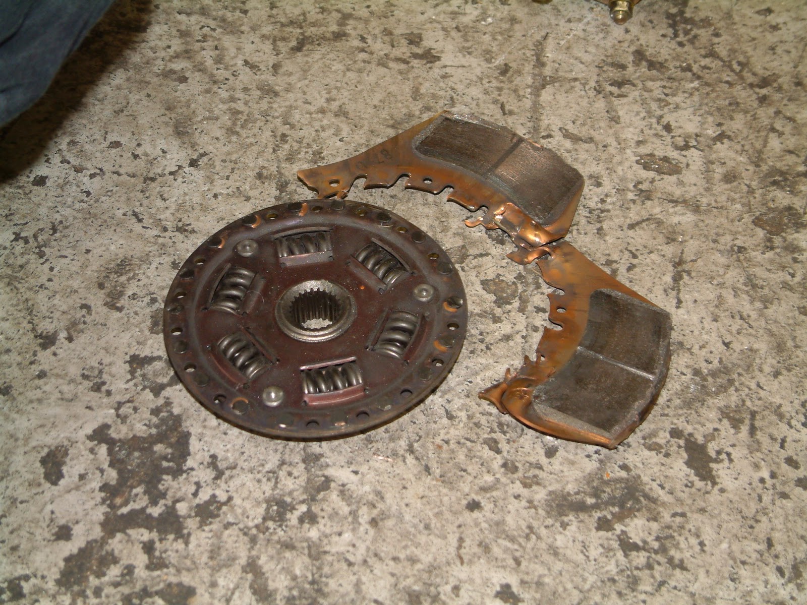 Exploded Single Plate Clutch : R34 GT-R - Nissan Skyline GT-R s and GTR ...