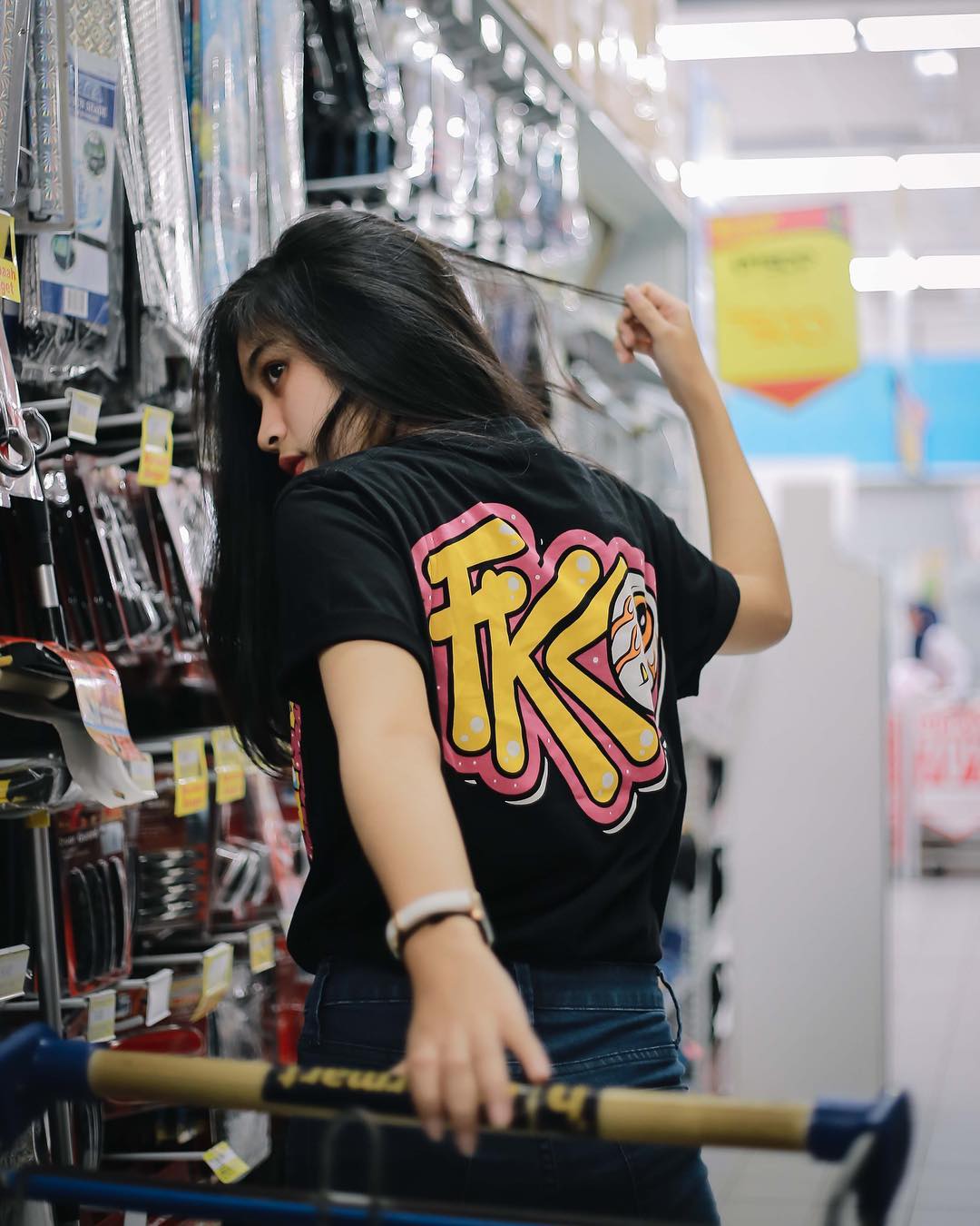 5 Merk Kaos Distro Lokal Terkenal Di Indonesia 2018