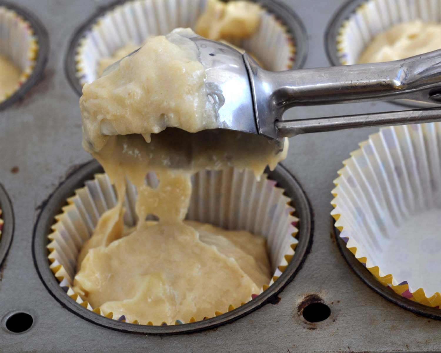 Beki Cook's Cake Blog: Banana Pina Colada Cupcakes