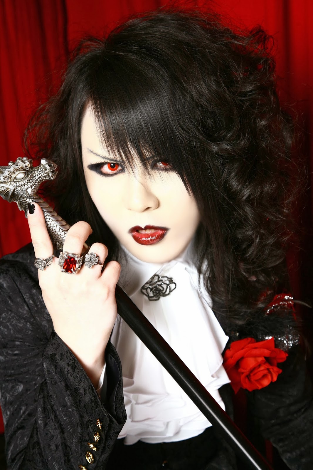VAMPIRE ROSE : New LIVE DVD Release