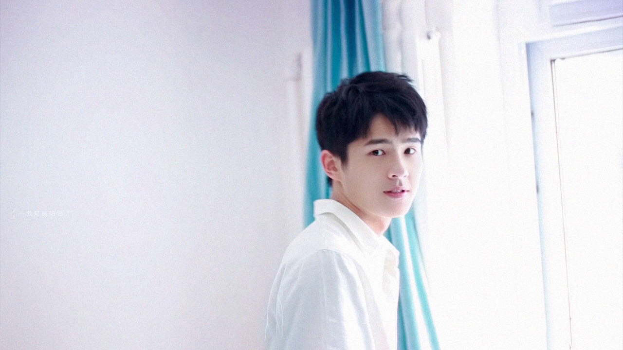 Elle China's 30th Anniversary: Liu Hao Ran on Growing Up - Wind Chaser