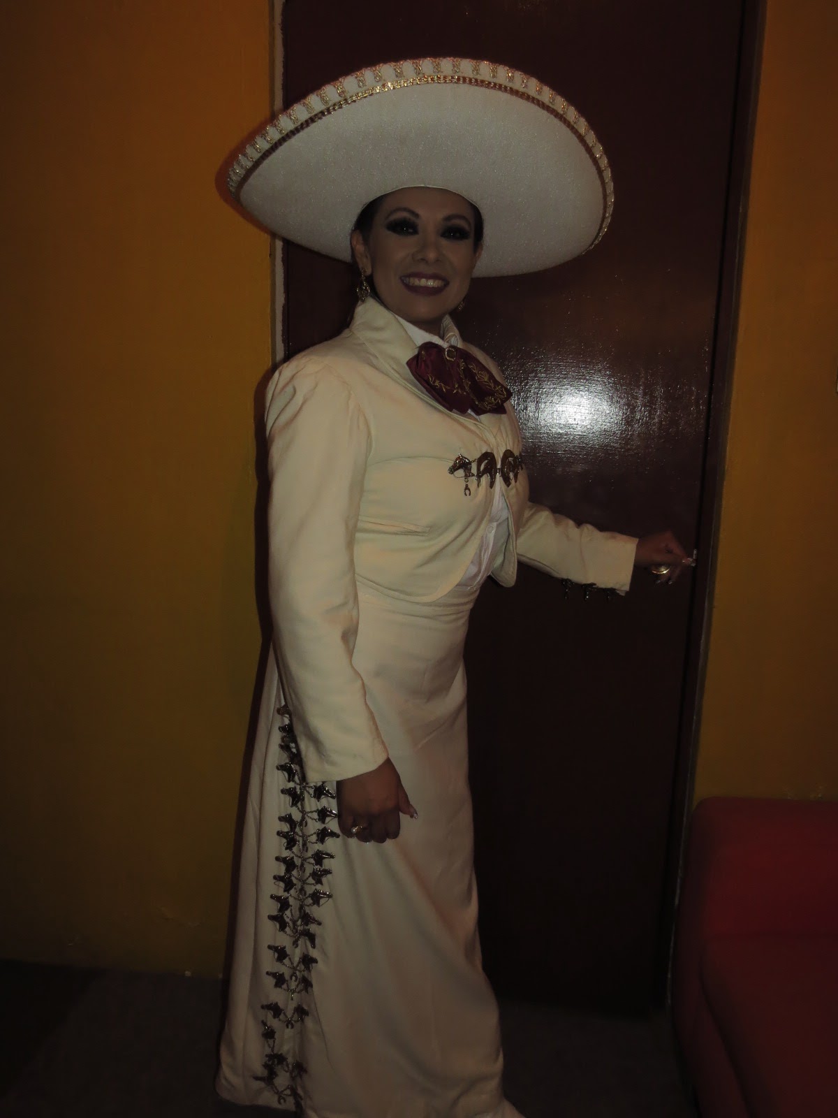 somos el espectador: MARIEL CASTILLO EN EL PORTAZO