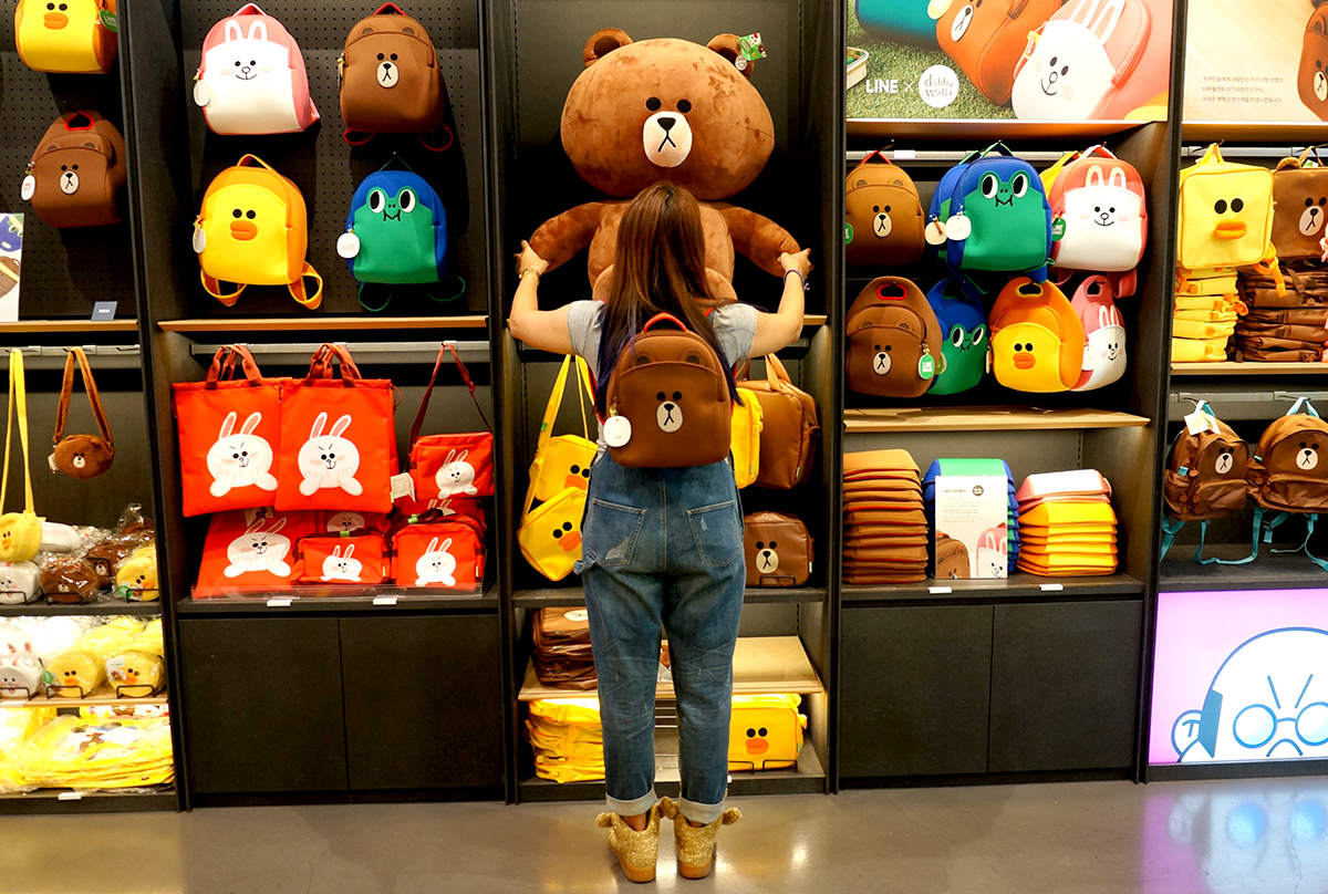 Line Friends Cafe & Store, Seoul. - Theheyheyhey