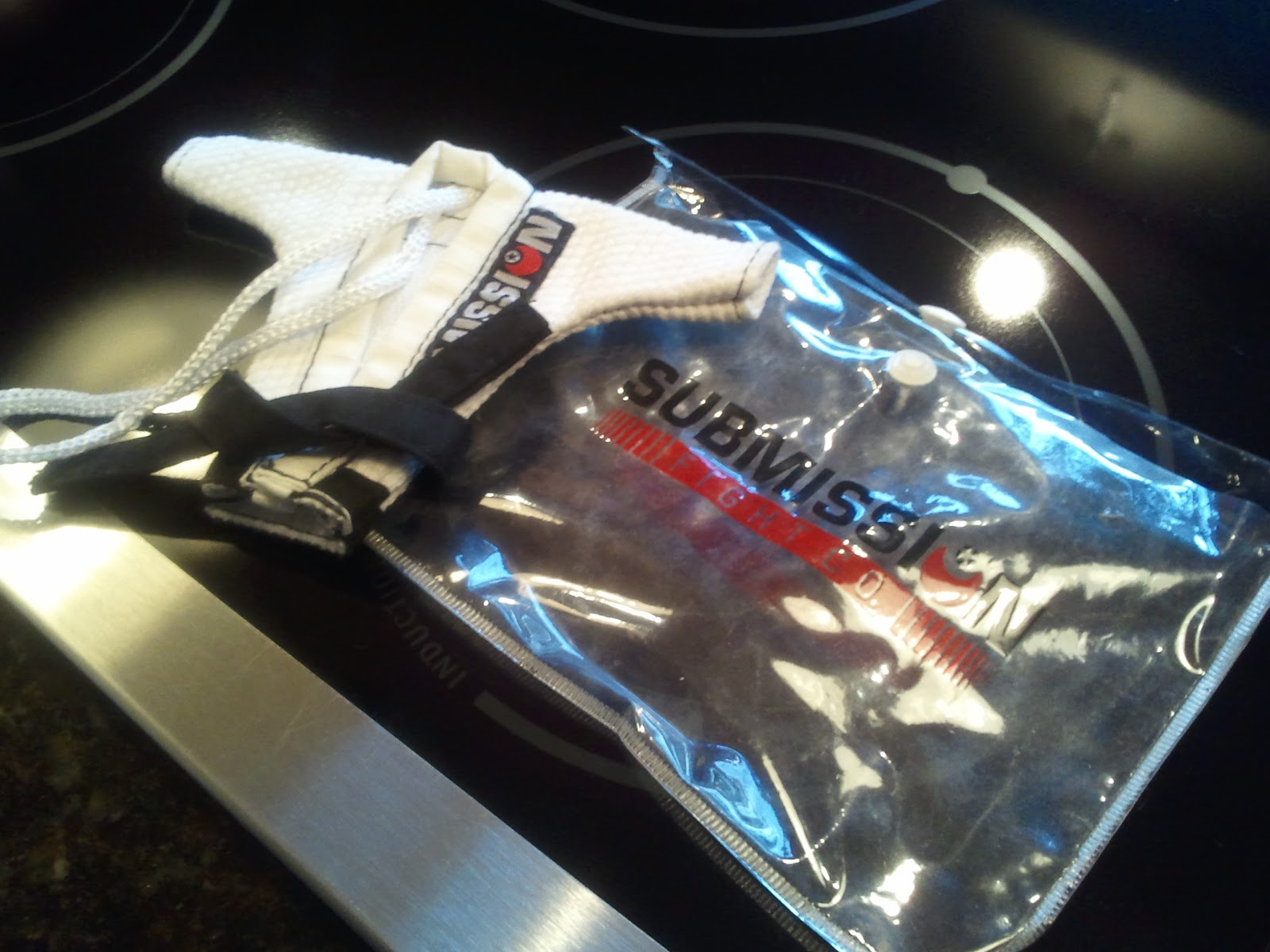 Georgette's Jiu Jitsu World: Review: the Submission Fight Co "Mini Gi ...