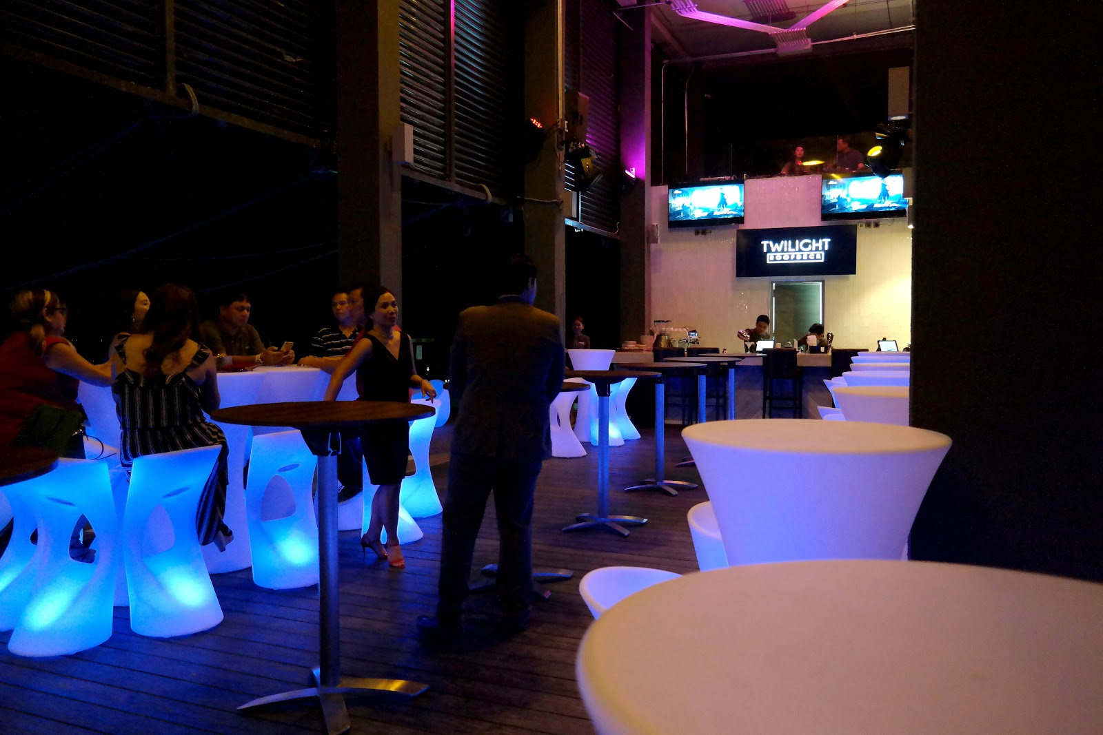 Sand Under My Feet: Cebu 2018 Travel Diary: Twilight Roofdeck Lounge ...