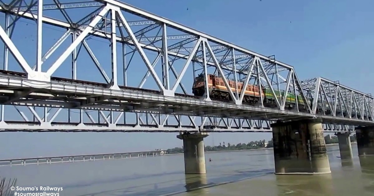 Soumo's Railways: Amrapali Express Crosses The Grand Gandak River Rail ...