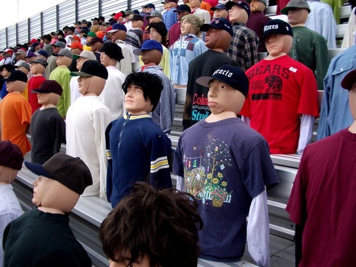 Fake Crowd in Hollywood Movies ~ PModels