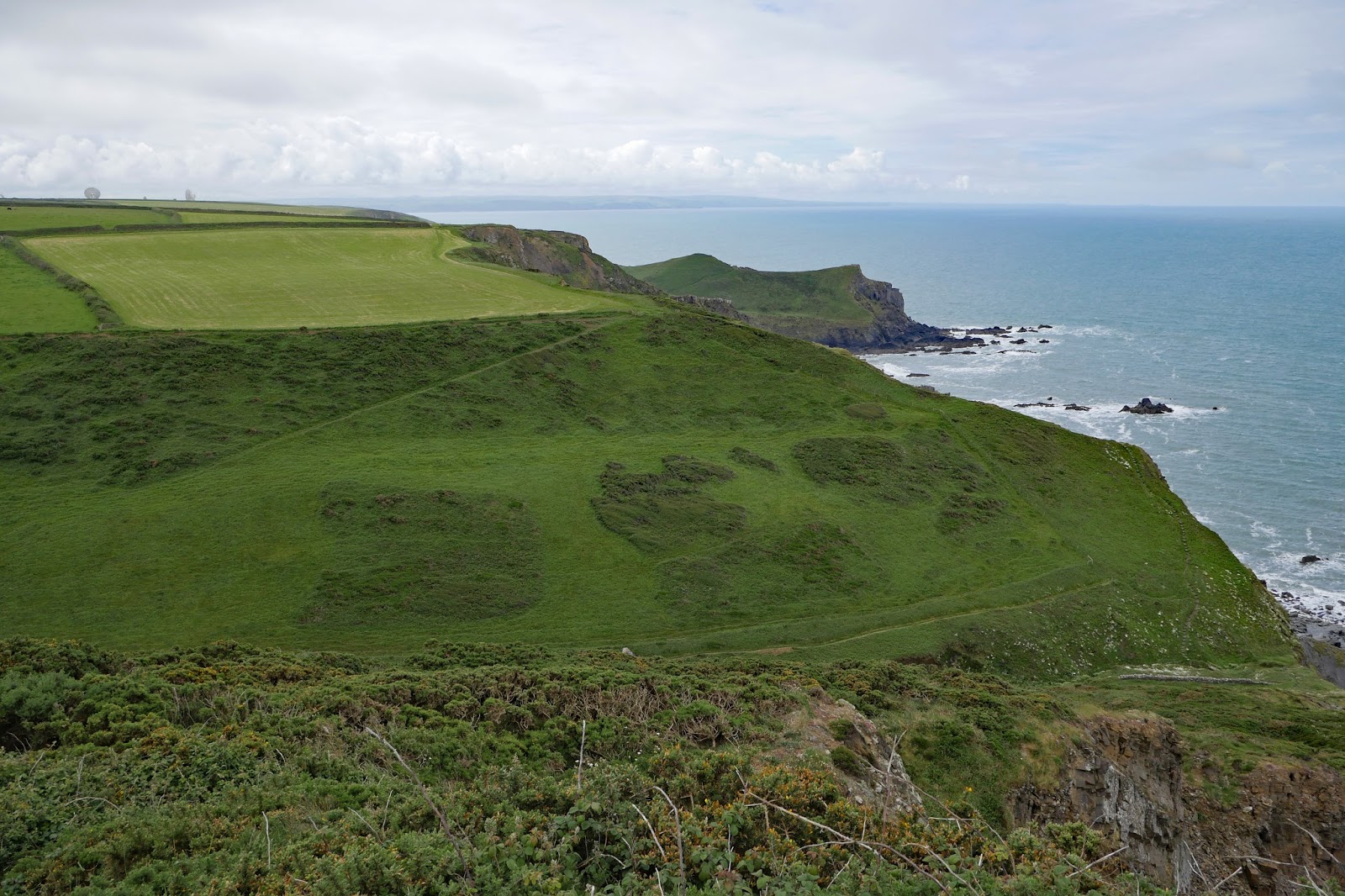 Walking in the country: Morwenstow to Hartland Quay (South West Coast ...