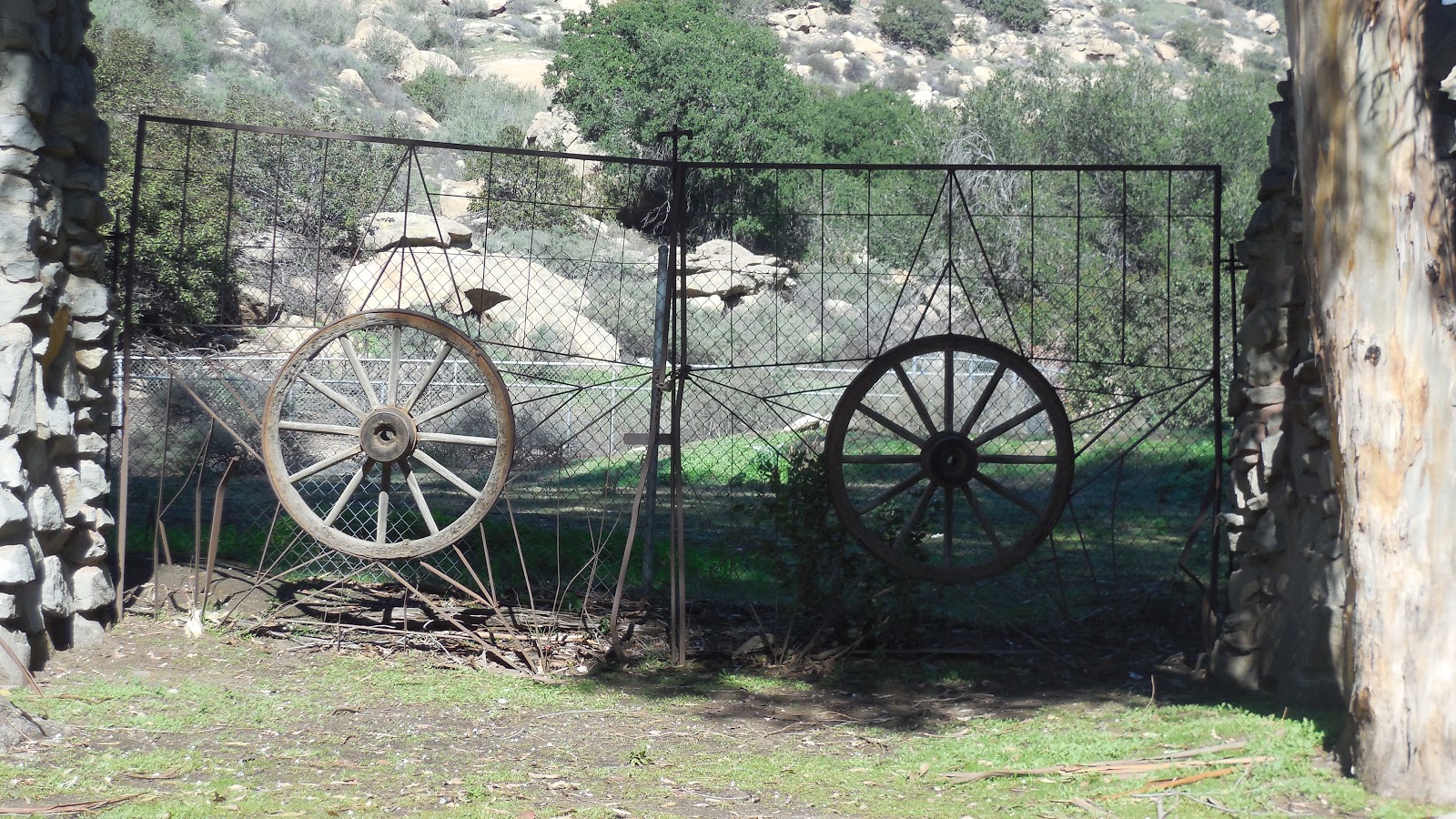 wacky tacky: Corriganville Movie Ranch: A Railroad Adventure