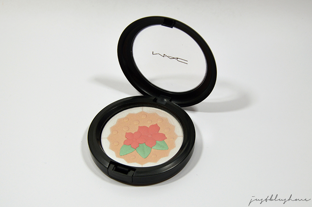 justblushme: [MAC Baking Beauties] In for a Treat Pearlmatte Face Powder