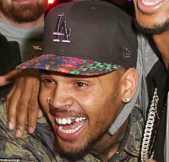 FREAK?: Checkout Chris Brown's bizzare new nose ring [PHOTOS] - Joint Arena