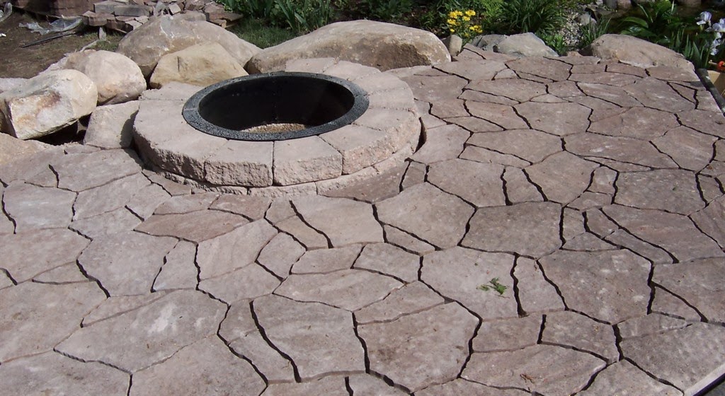 Landscape Design Guru: Building a Raised Paver Patio