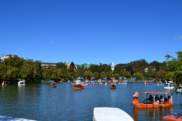 LitoMella.Ph: Burnham Park is still cool