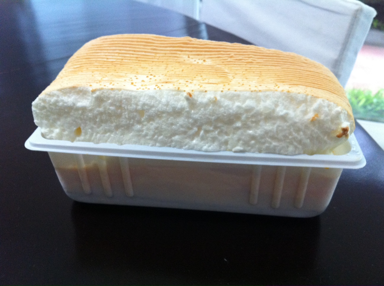 Le fang, le kwatsa!: Frozen Mango Brazo de Mercedes from Aggy's