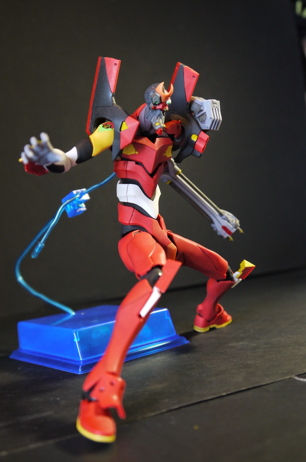Mechs Without Skirts: Kotobukiya 1/400 Evangelion unit 02(beta)