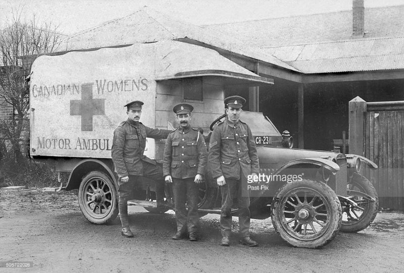 37 Historical Photos That Show Early Ambulances Over 100 Years Ago ...